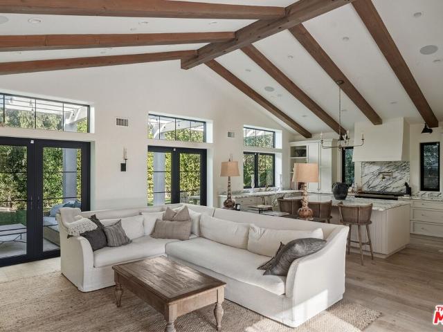 131 S Saltair Ave, Los Angeles, CA 90049 | Compass