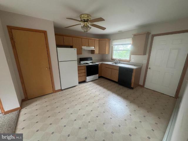 131 Smith Street # B5