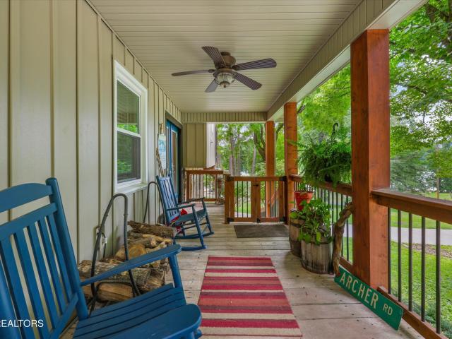 131 Shore Loop