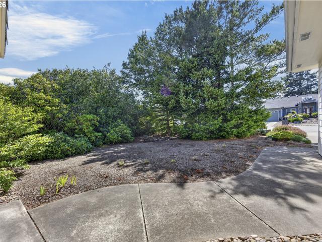 131 shoreline dr