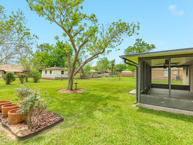131 Singleton St, Jones Creek, TX 77541 | MLS #94722