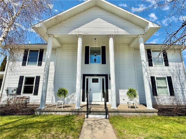 131 St Lawrence Avenue