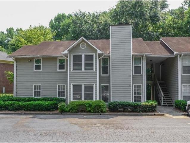 131 Sterling Ct Alpharetta, GA 30004