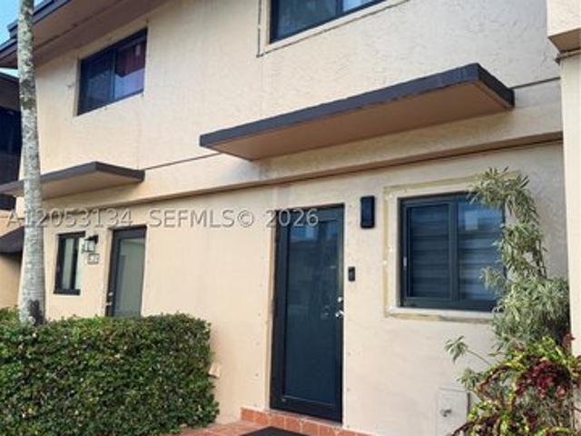 131 SW 109th Ave Apt L5, Sweetwater, FL 33174