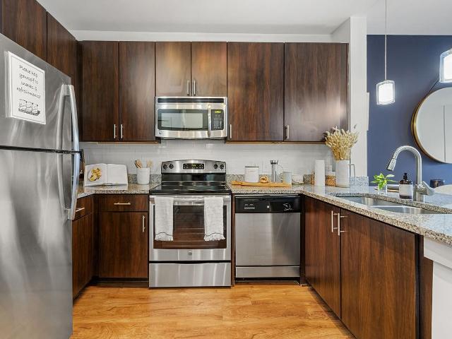 131 Ponce Studio Apartment for Rent at 131 Ponce De Leon Ave Ne, Atlanta, GA 30308 Midtown
