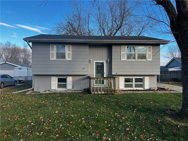 131 Patterson St SE, Bondurant, IA 50035