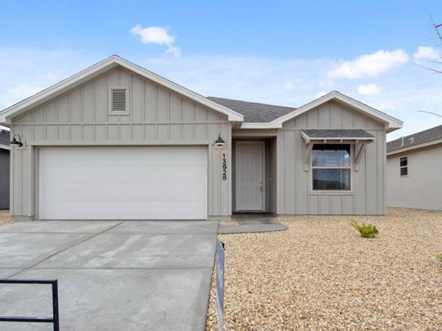131 Pinos Altos Trl, Santa Teresa, NM 88008