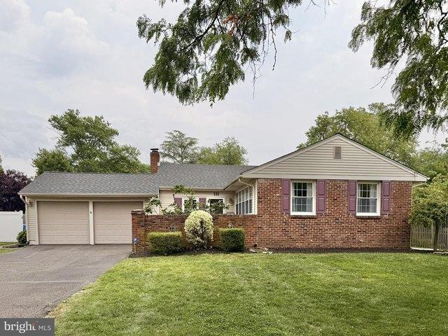 131 Randle Dr, Cherry Hill, NJ 08034