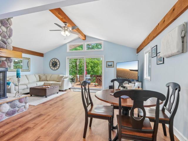 131 Riverside Dr