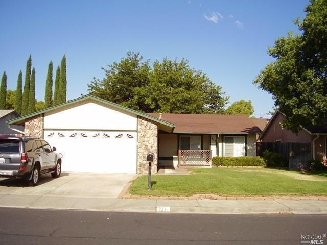 131 Richard Pl, Vacaville, CA 95687