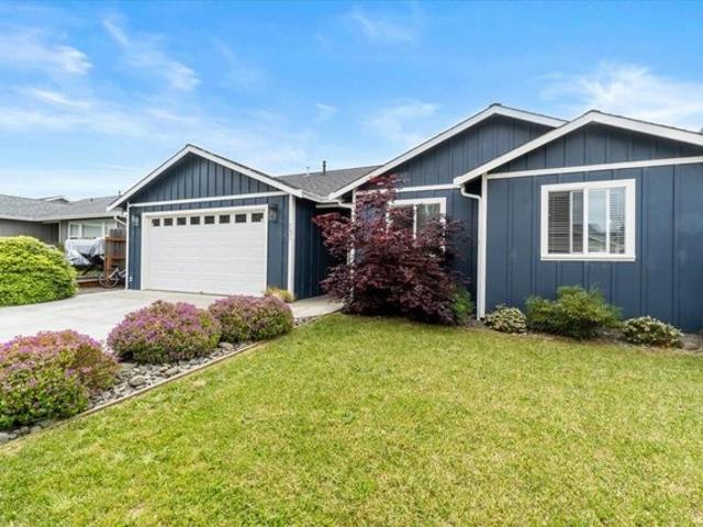 131 Ridge View Ct, Fortuna, CA 95540