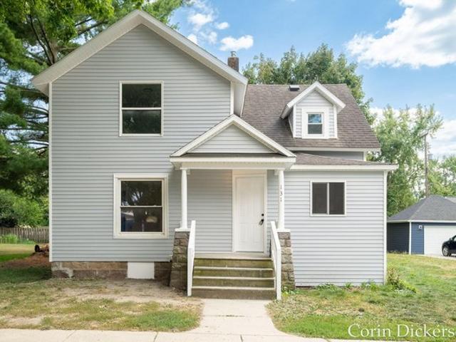 131 Washington St, Sunfield, MI 48890