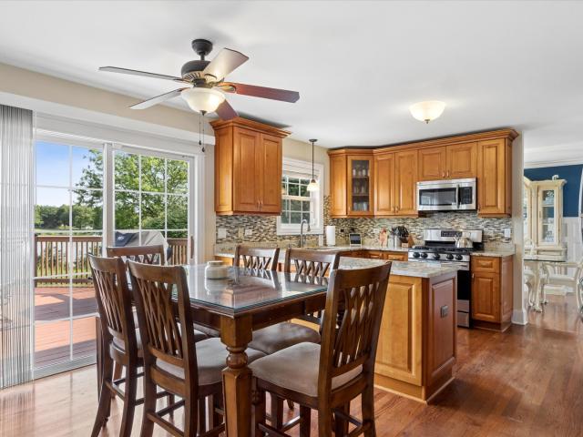 131 Wedgeport Circle