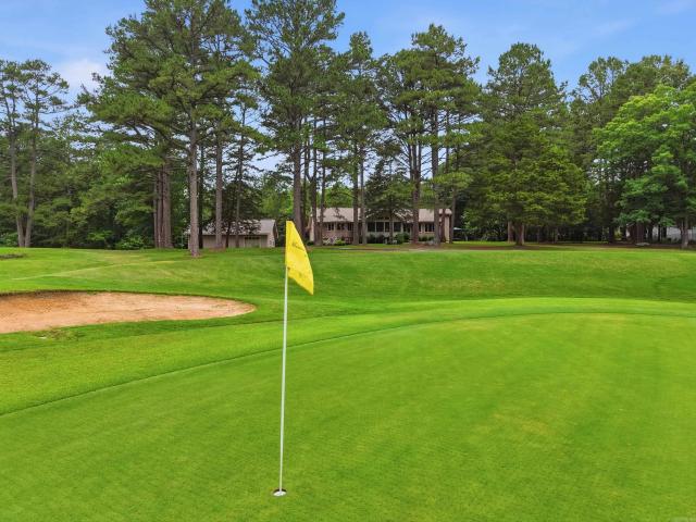 131 The Greens