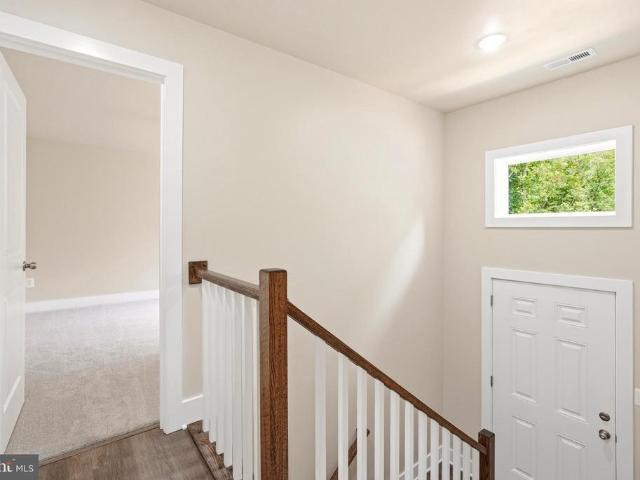 131 Triumph Ln