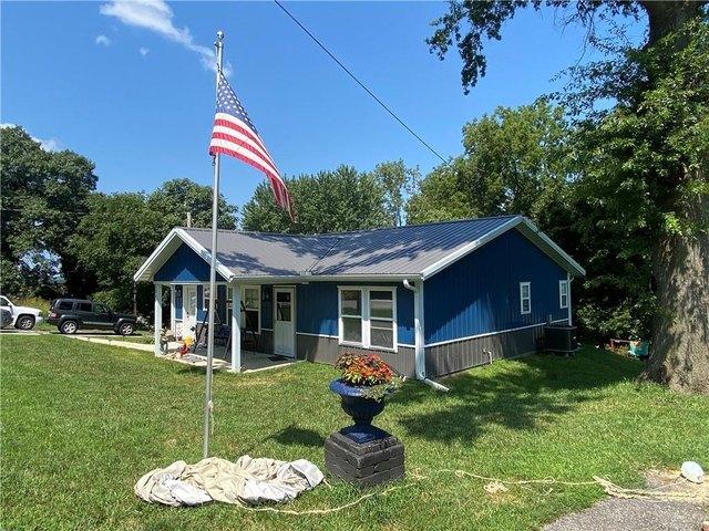 131 Tucker St, Saint Joseph, MO 64504