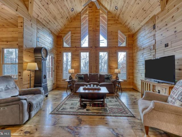 131 Upper Springs Ln