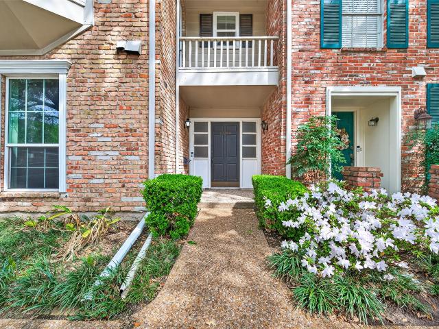 13244 Trail Hollow Dr, Houston, TX 77079 | MLS #33660 | Compass