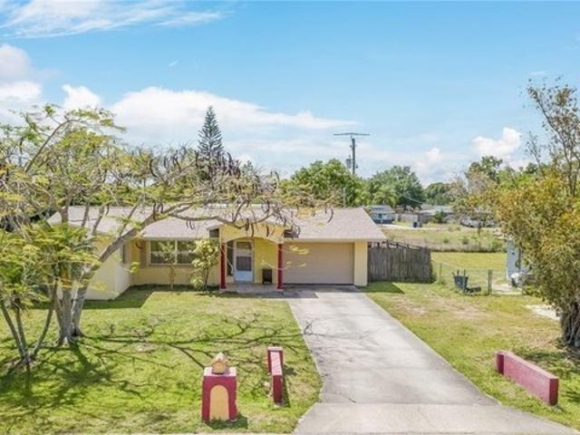 13249 5th St, Fort Myers, FL 33905