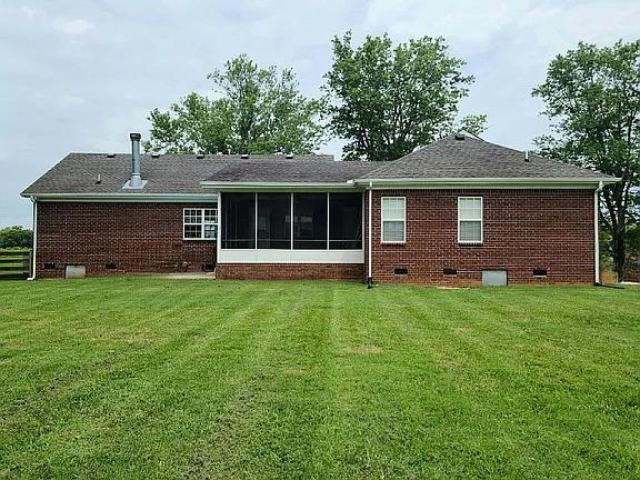 1324 Mockingbird Ln