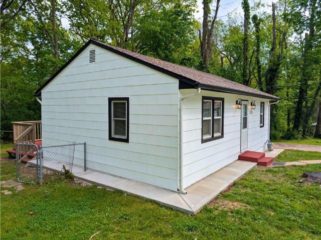 1324 N 52nd Court