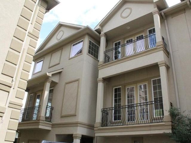 1324 Birdsall St, Houston, TX 77007