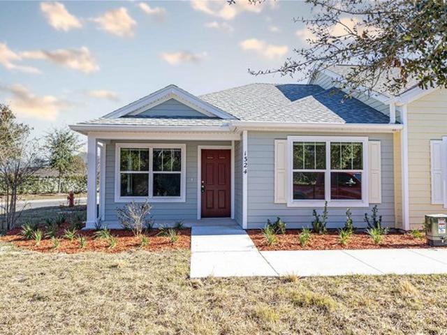1324 Cottage Cir, Tavares, FL 32778