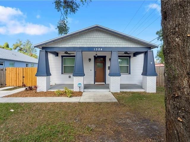 1324 E Giddens Ave, Tampa, FL 33603