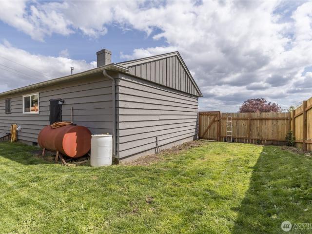 1324 E Fairbanks St, Tacoma, WA 98404 | MLS #2510