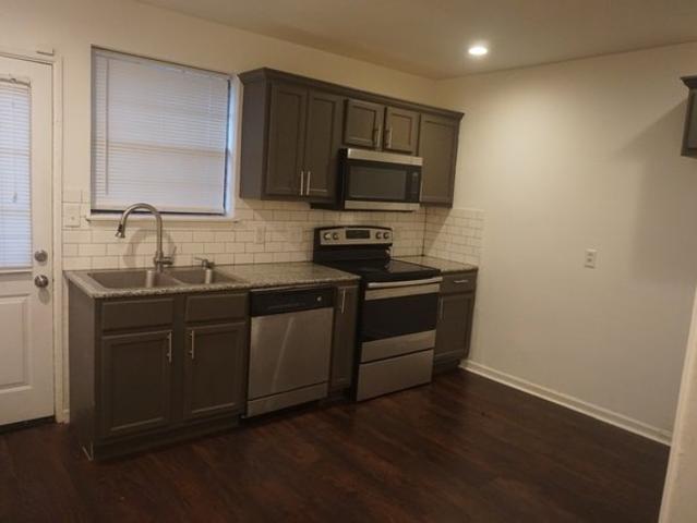 1324 Federal Dr, Montgomery, AL 36107