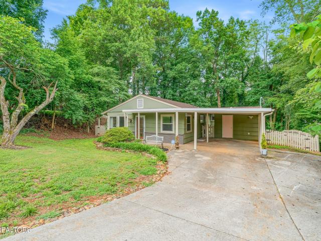 1324 Huntington Rd