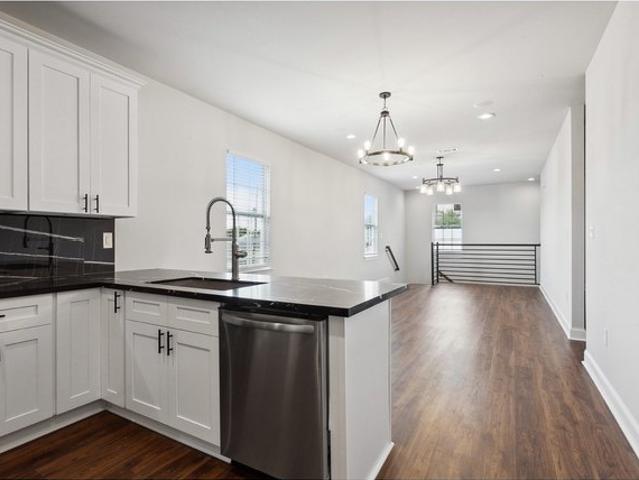 1324 Harrison Ave, New Orleans, LA 70122