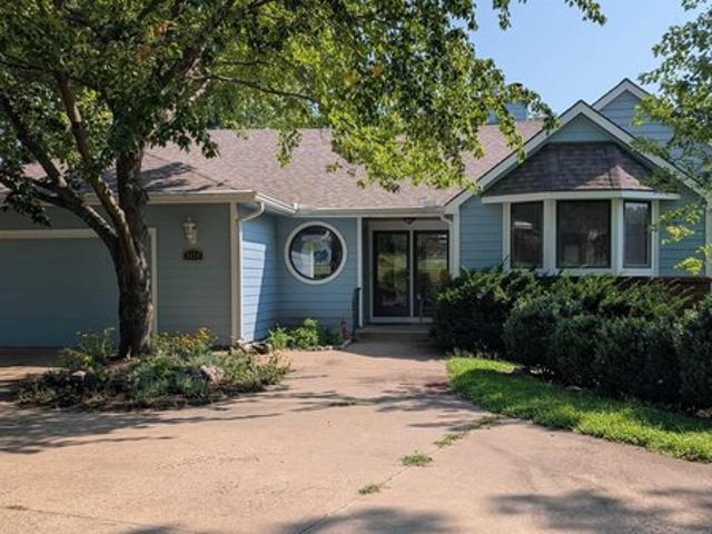 1324 Lawrence Ave, Lawrence, KS 66049