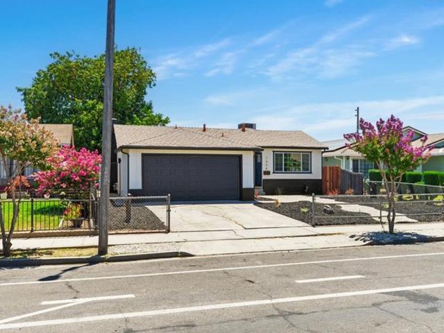 1324 Lever Blvd, Stockton, CA 95206