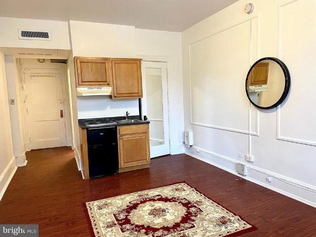 1324 Locust Street # 1110