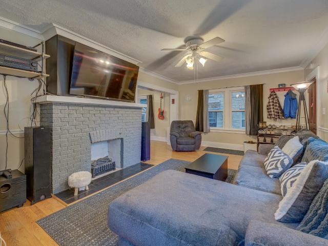 1324 Ruger Avenue