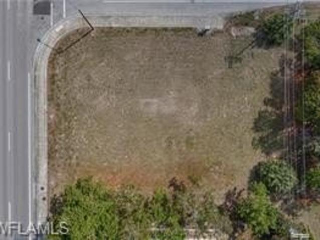 1324 Santa Barbara Blvd, Cape Coral, FL 33991