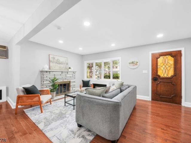 1324 Shetland Dr
