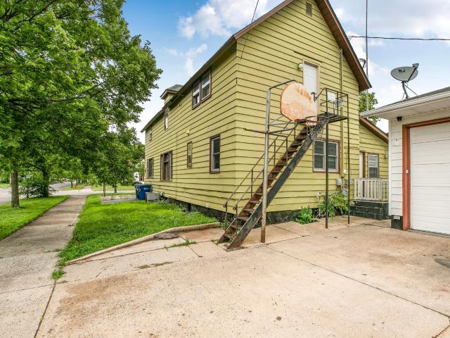 1324 1st Street N