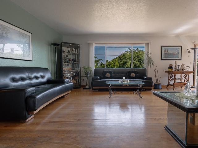 13257 ne fremont st