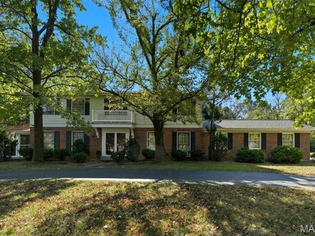 13256 Pebble Ridge Dr, Saint Louis, MO 63141