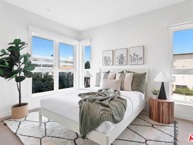 1325 N New Hampshire Ave, Unit 712, Los Angeles, CA 90027 | MLS #25518
