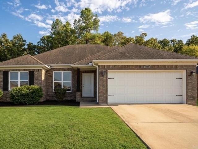1325 Acuff Ln, Conway, AR 72034