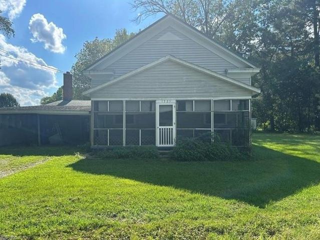 1325 Buckhorn Dr, Suffolk, VA 23437