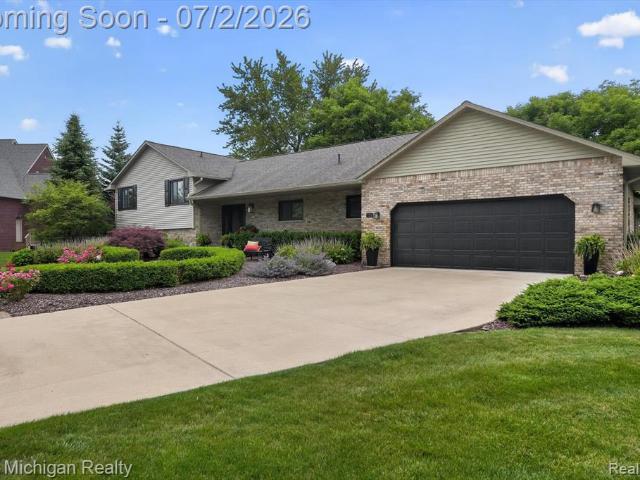 1325 Birdie Court