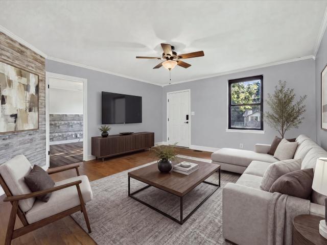 1325 Courtney Dr
