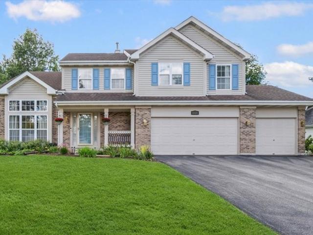 1325 Deerfield Ln, Bartlett, IL 60103