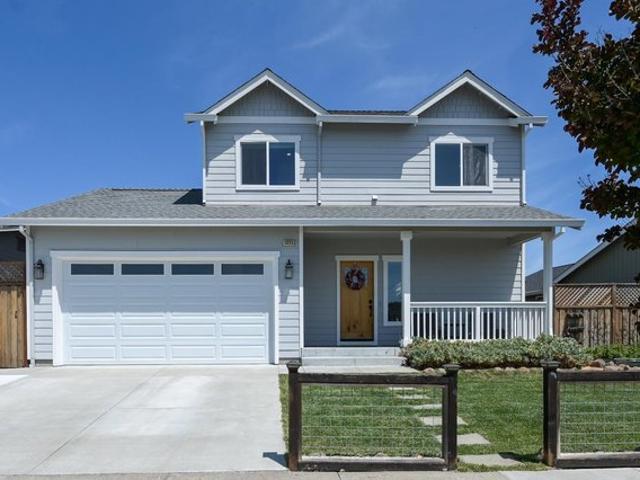 1325 Dogwood Dr, Santa Rosa, CA 95403