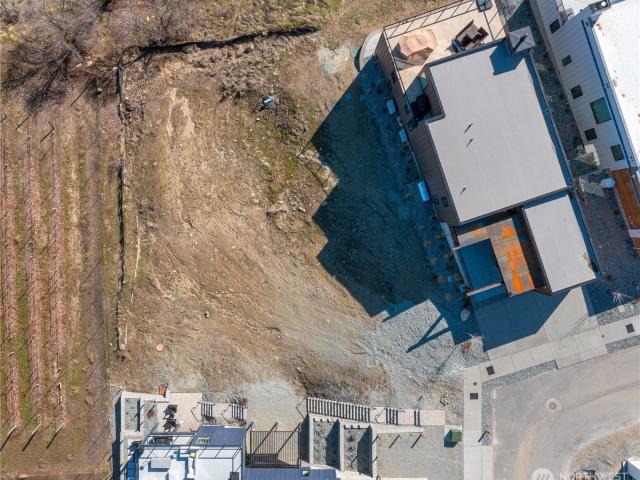1325 Dragonfly Court