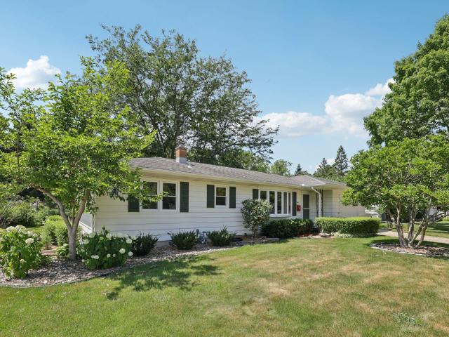 1325 James Ct